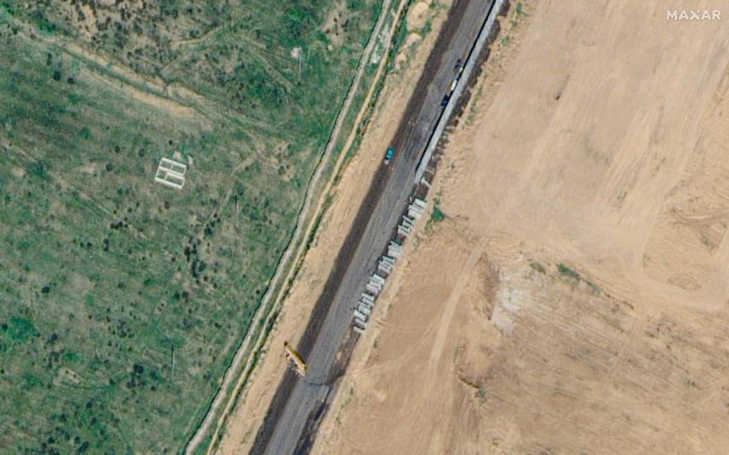 Israel Gaza war: Satellite images show construction on Egypt's border ...