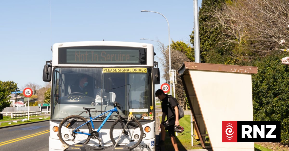 Blame bandied about in bike rack bus ban blow-up | RNZ