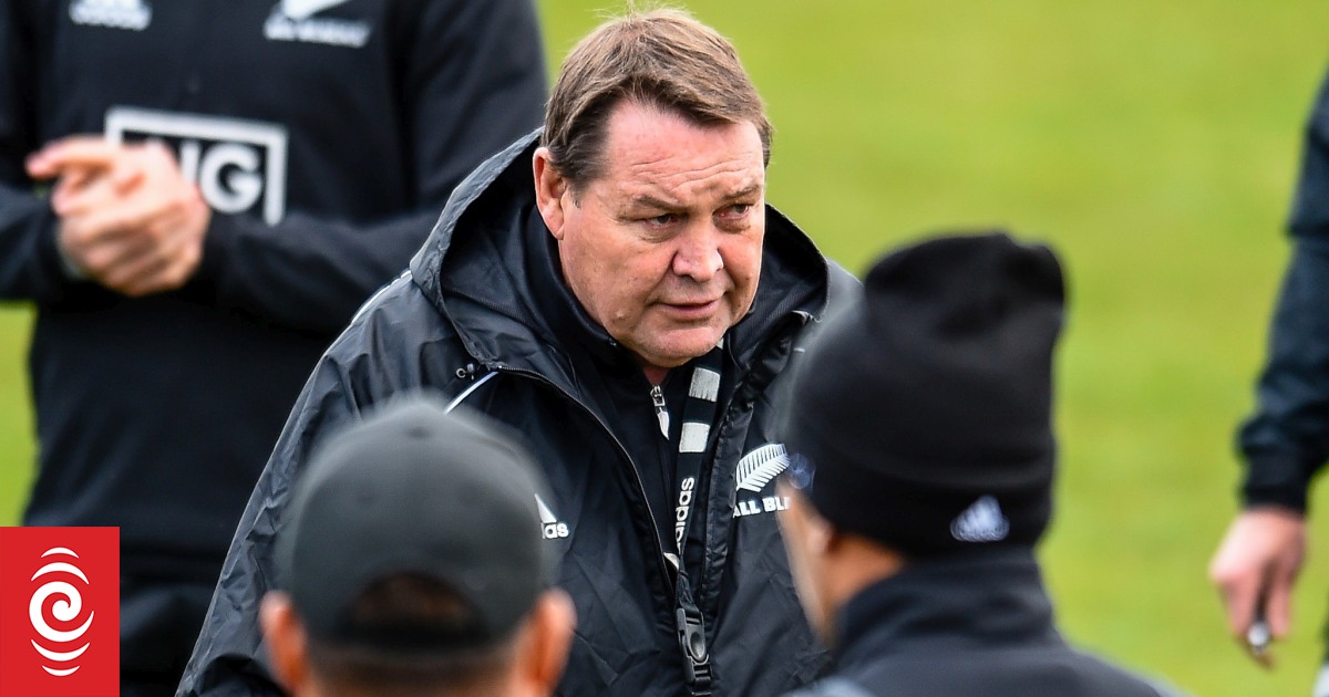 Hansen tells fans to stand by Wallabies | RNZ News