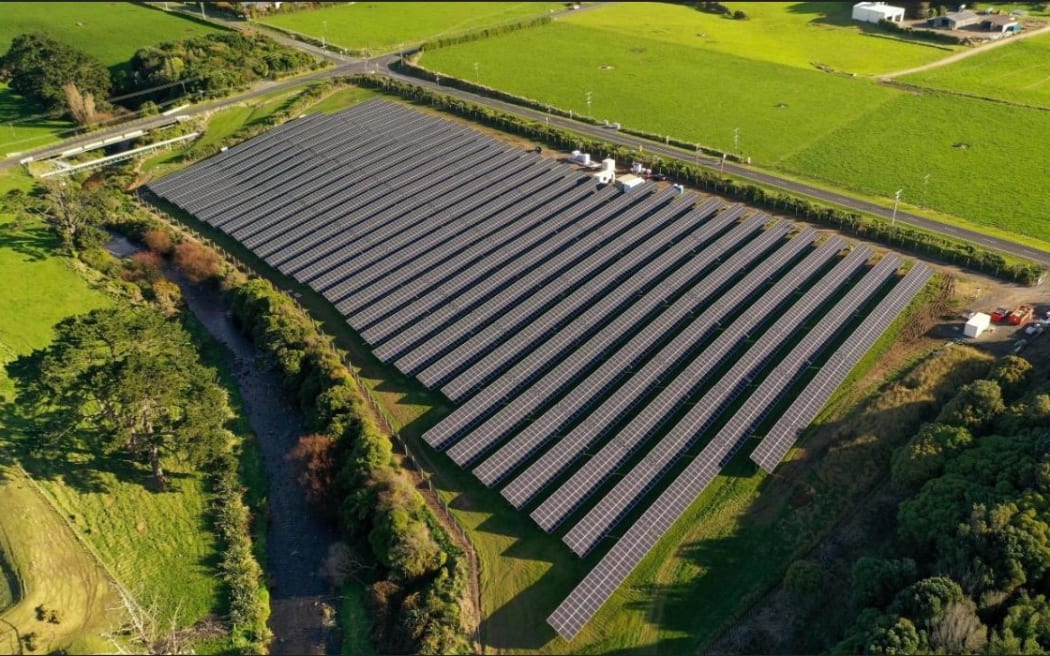 Residents say south Auckland solar farm will ruin 'rural outlook' | RNZ ...