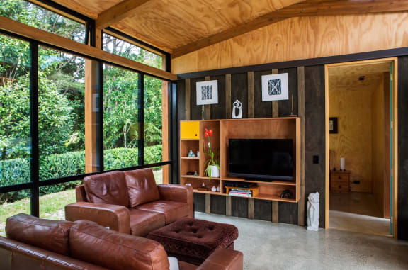 Small House Living with Catherine Foster | RNZ