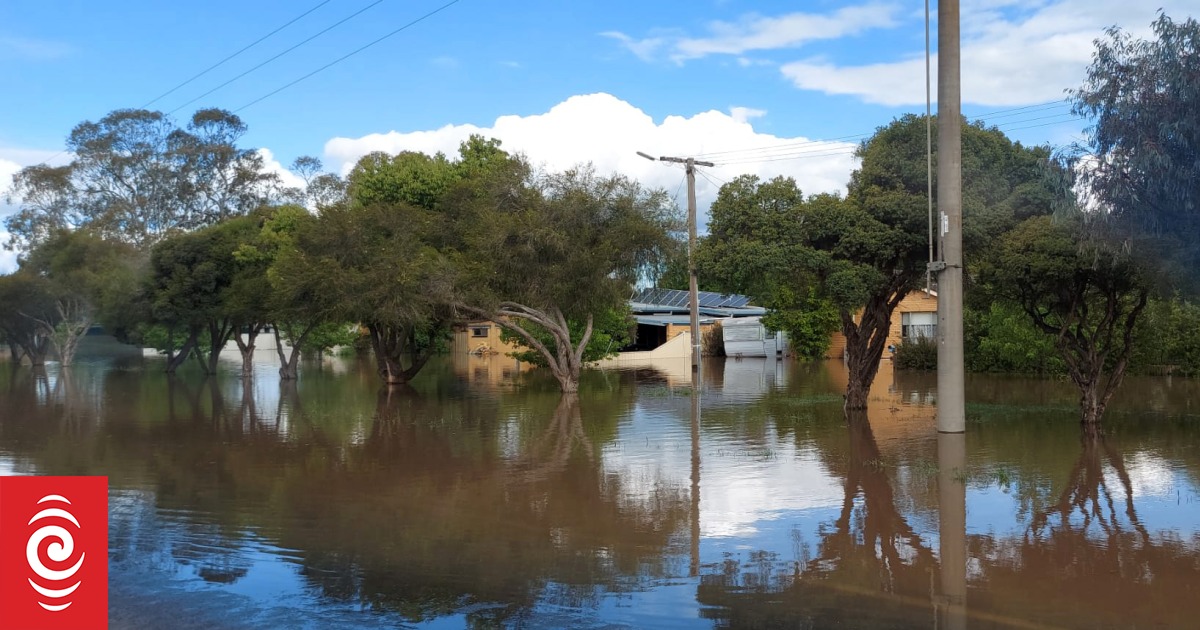 Sikh volunteers driving hours to reach Victoria flood victims | RNZ