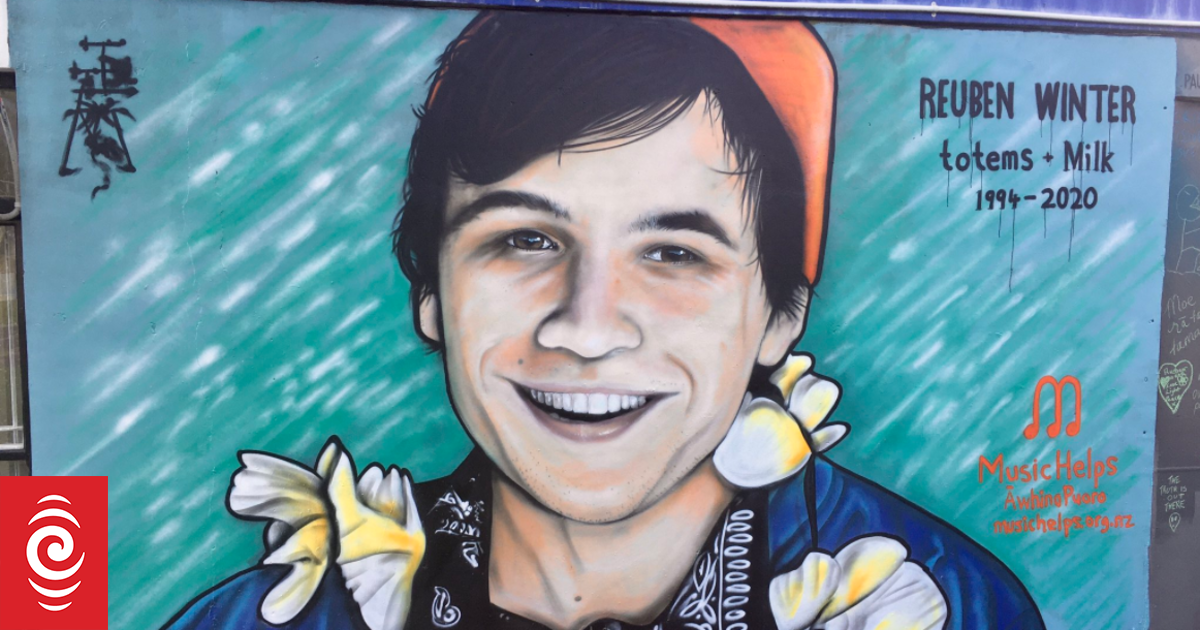 The Sampler: Milk, Dianne Swann, Somni Presents: Up Too Early | RNZ