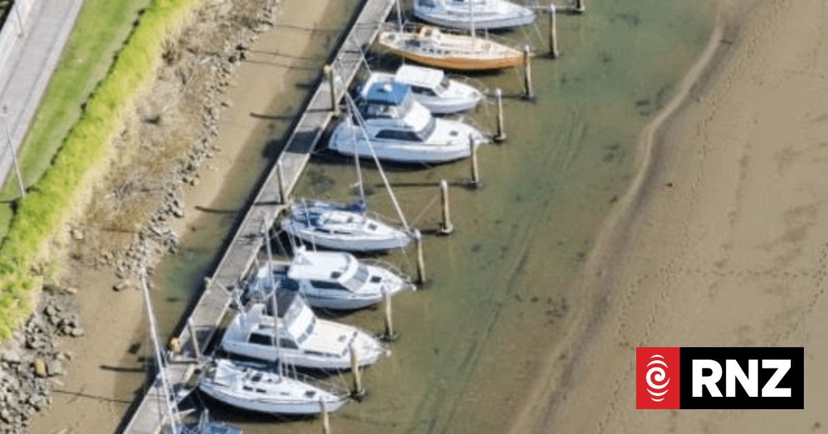 Yacht club runs aground as dredging plea rejected | RNZ News