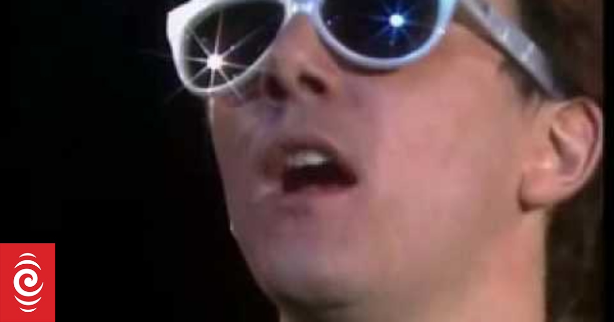 The Millennial Whoop | RNZ