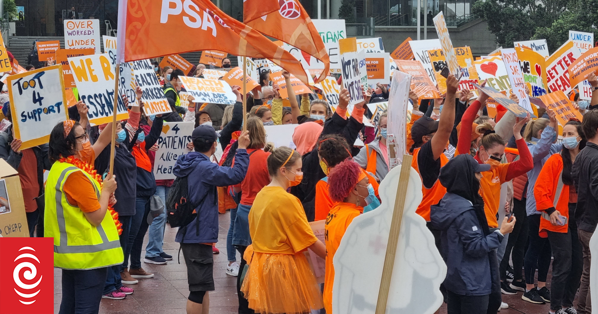 Allied Health workers vote to strike after mediation fails | RNZ News