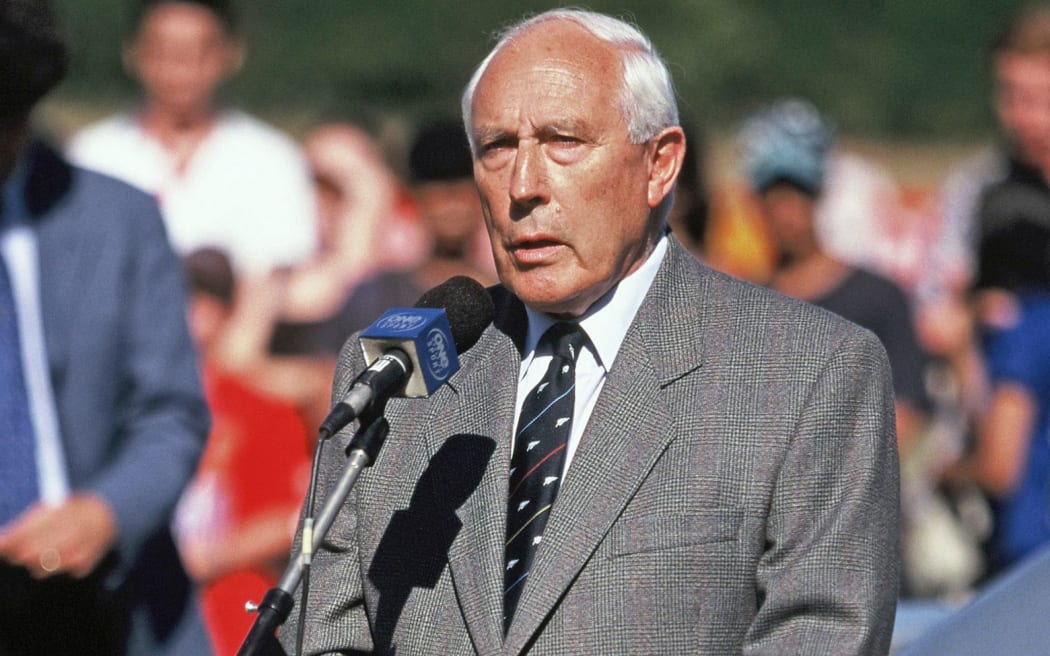 Iain Gallaway: Much loved commentator was 'professional' in everything ...