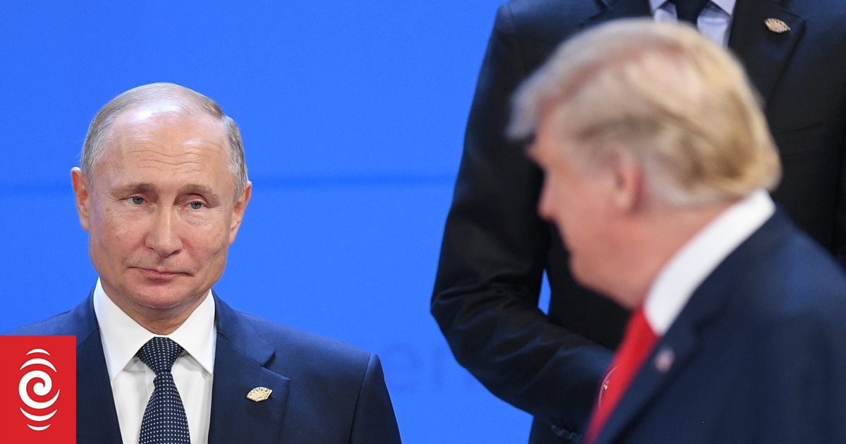 INF nuclear treaty: US pulls out of Cold War-era pact with Russia | RNZ ...
