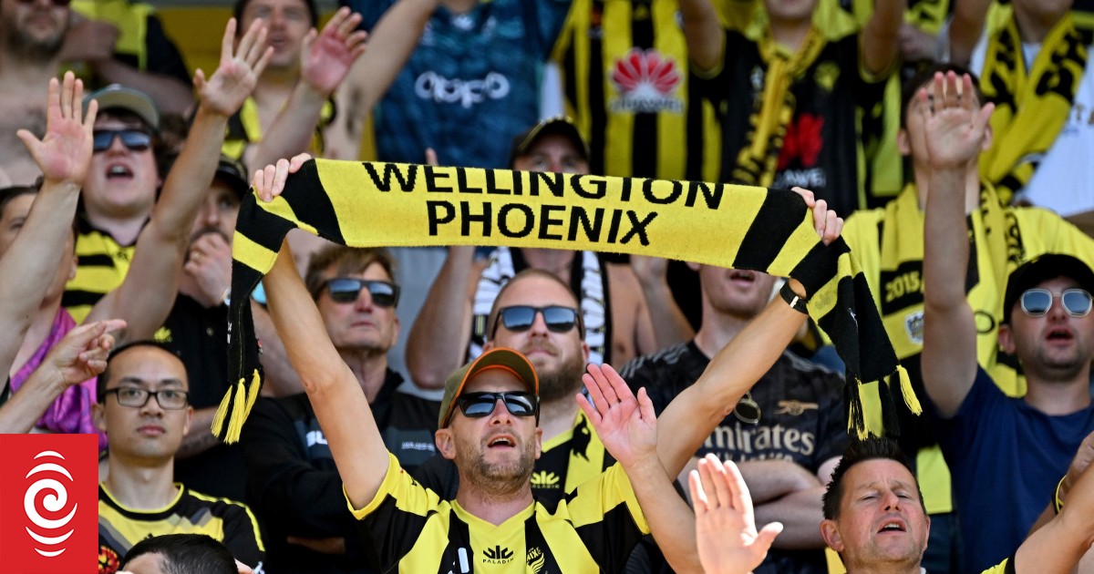 Sold-out stadium for Phoenix A-League semi-final against Melbourne ...
