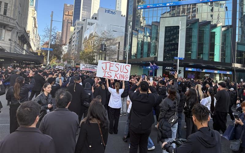 Ethnic community groups call on government to toughen hate speech laws ...