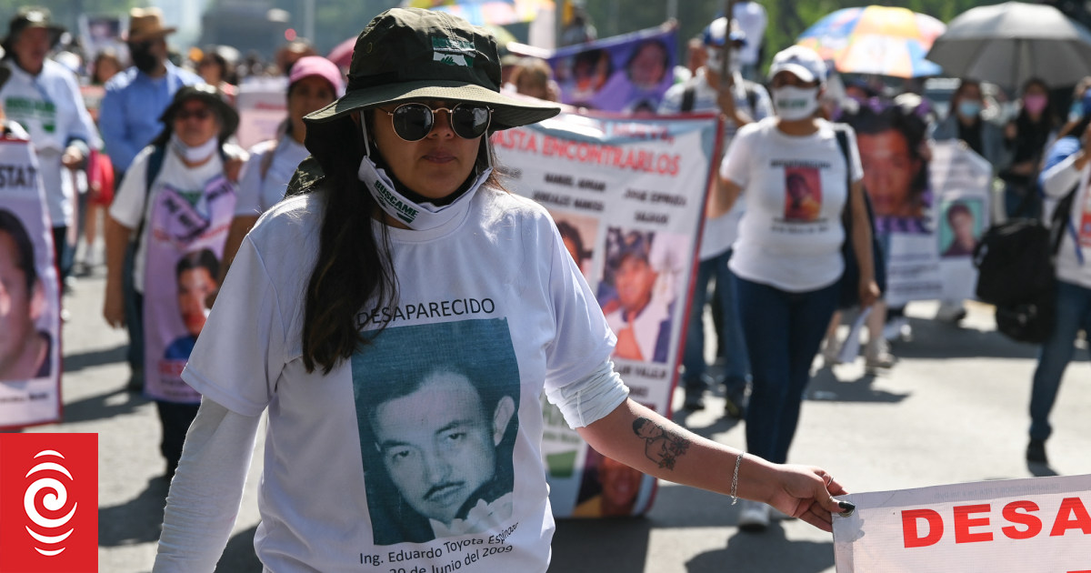 Mexico disappearances reach record high of 100,000 amid impunity | RNZ News