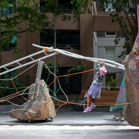 Mike Hewson: the fine art of taking risks | RNZ