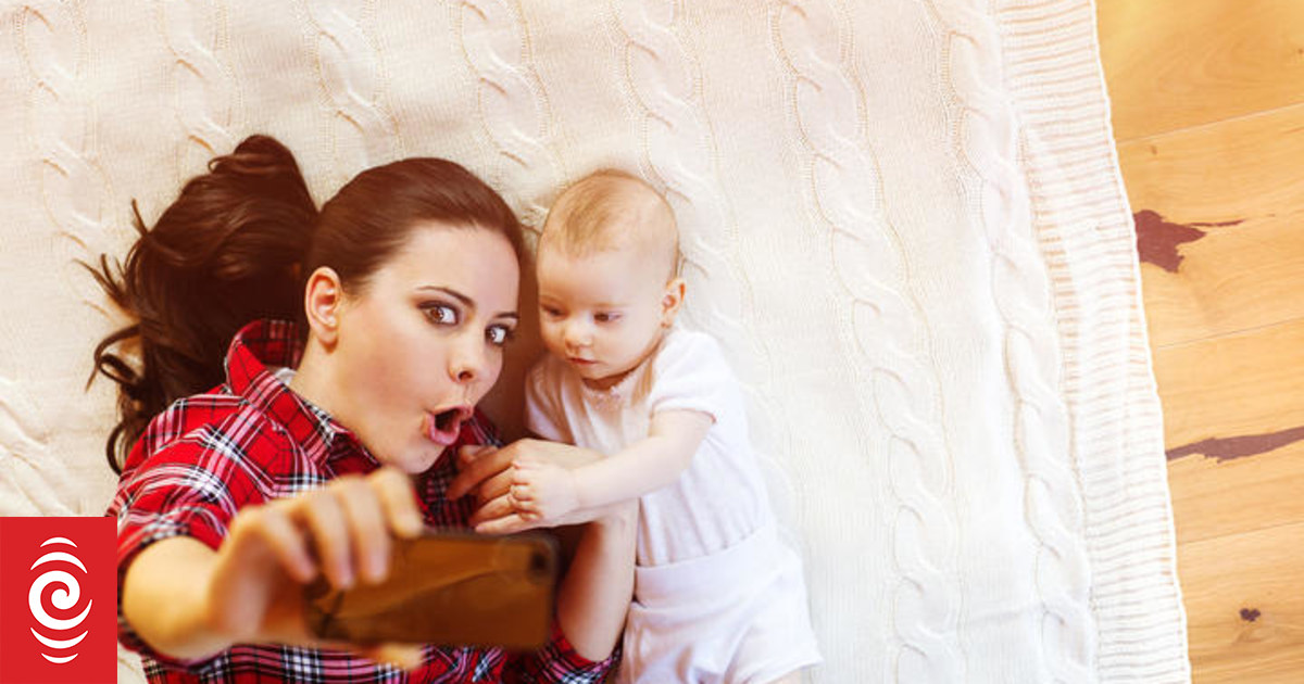 Oversharing pics of the kids - harmless or impactful? | RNZ