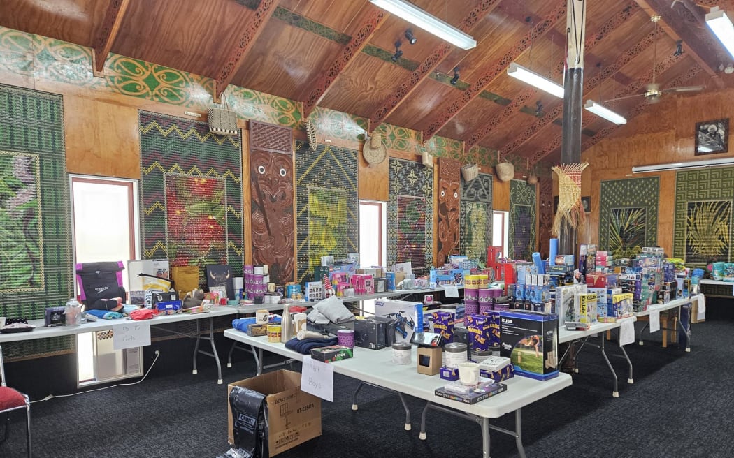 Auckland Marae's Christmas drive prioritises helpers in need | RNZ News