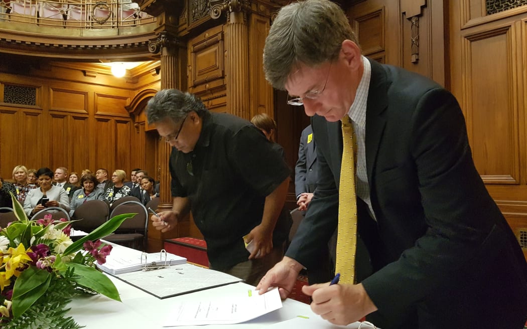 Wairarapa iwi to settle with Crown | RNZ News