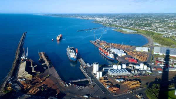 Ship bound for Brisbane most likely source of Covid transmission ...
