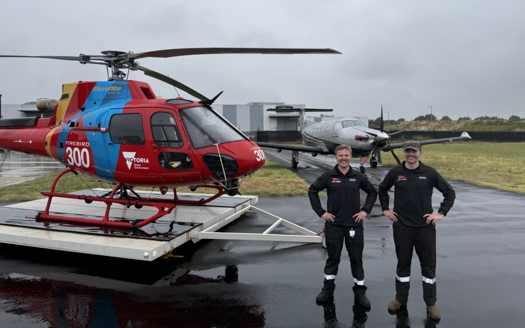 Country Life: Young Kiwi pilot helps map and fight Victoria's ...