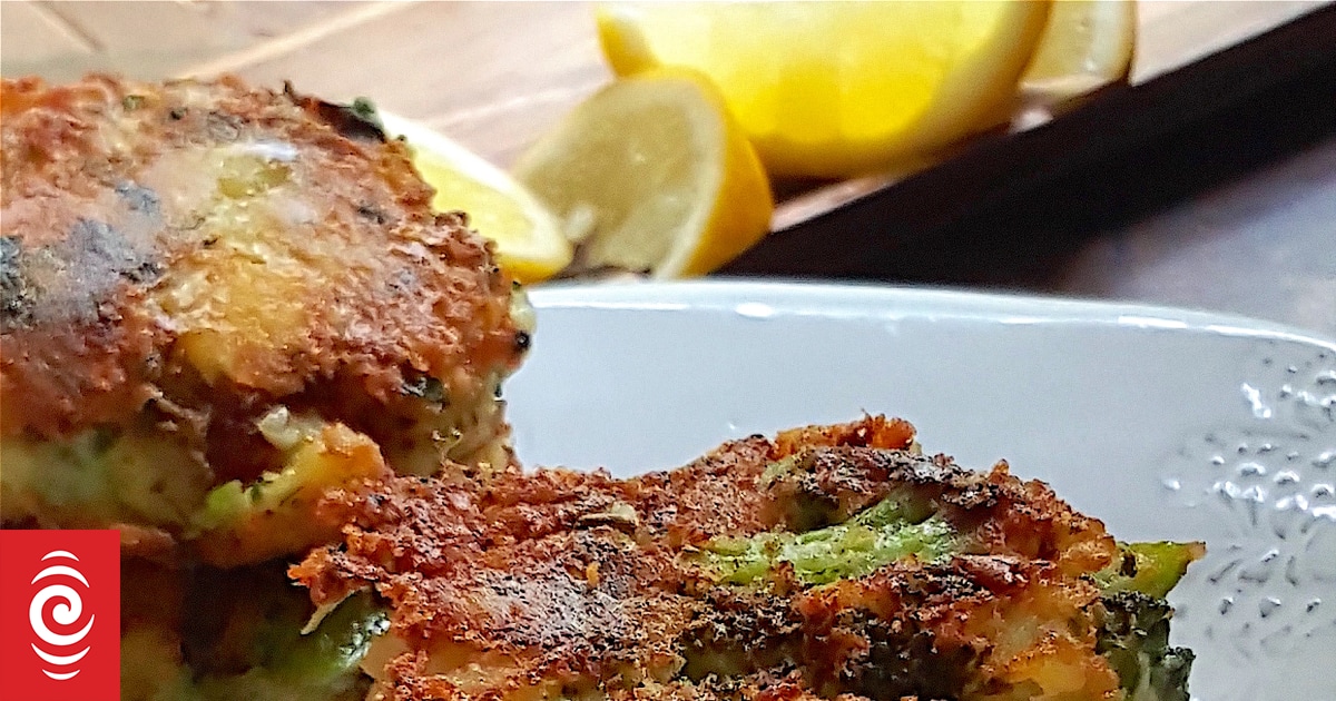 Julie Biuso's Crispy vegetable cakes with broccoli and potatoes | RNZ