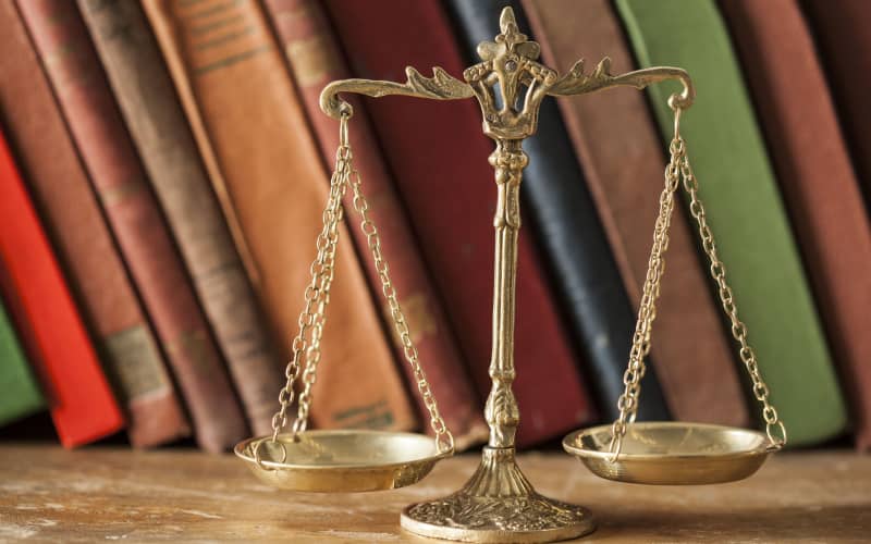 NZ's law schools cut ties with Russell McVeagh | RNZ