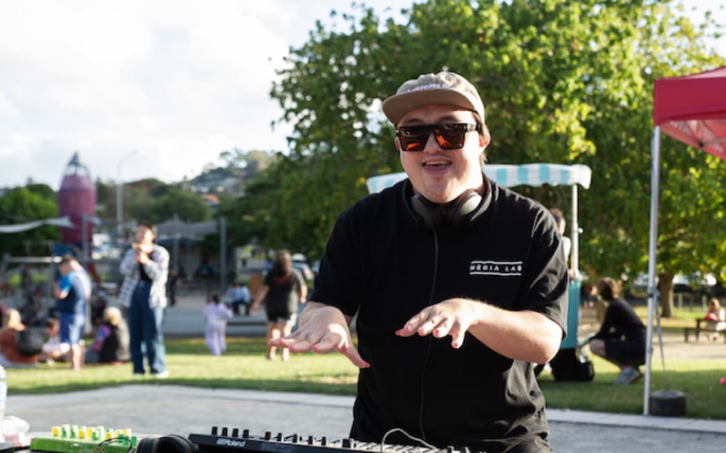 Disability community showcases talents at Illuminate Market | RNZ