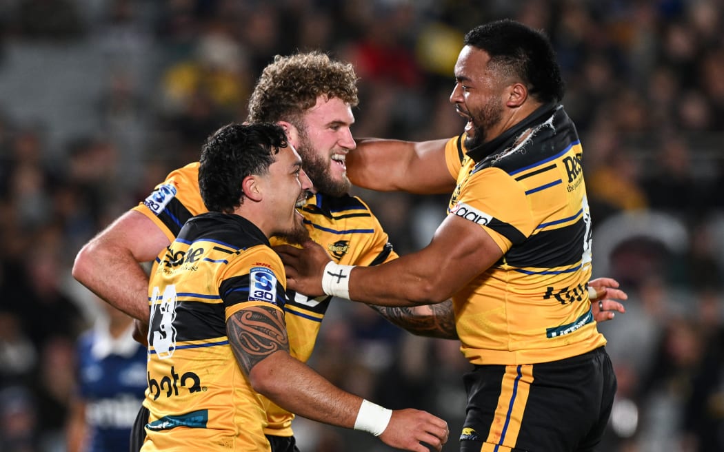 Hurricanes 'not shying away' from title expectations | RNZ News