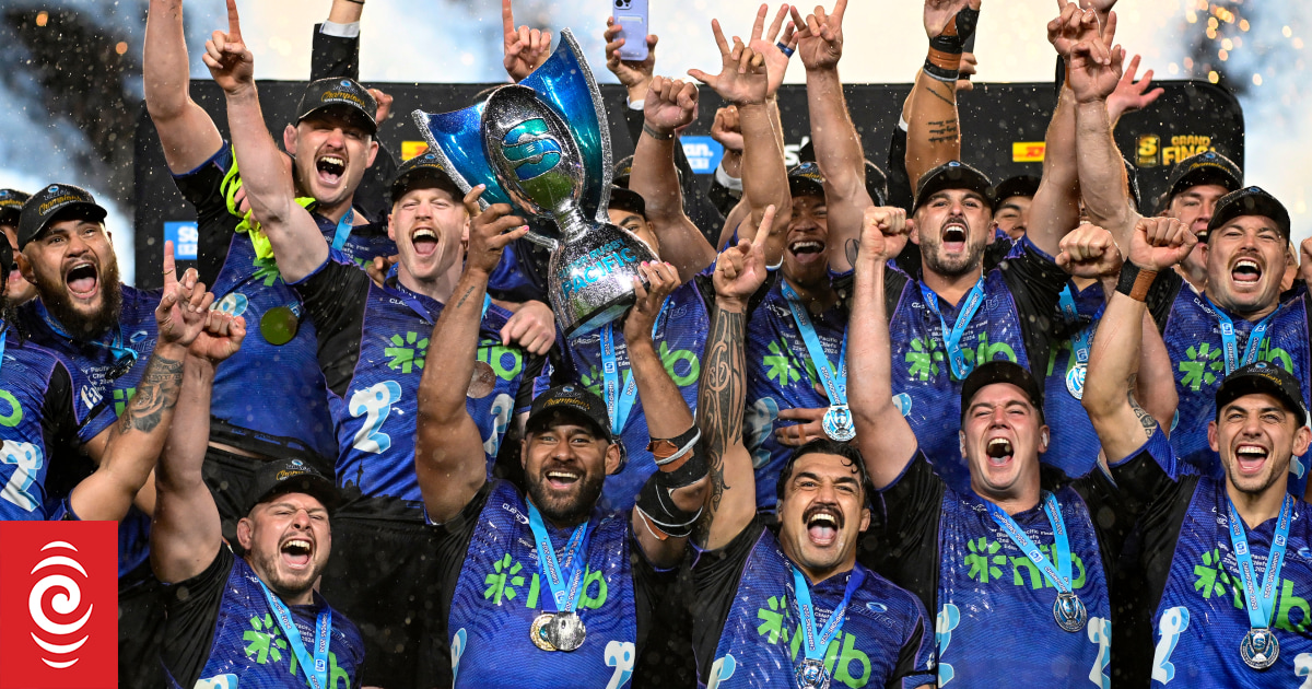 Freed from desire: How the Blues won Super Rugby Pacific | RNZ News
