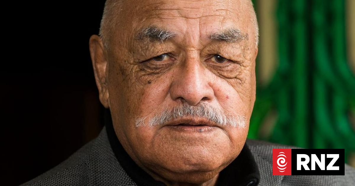 Tributes flow for 'Uncle Api' | RNZ