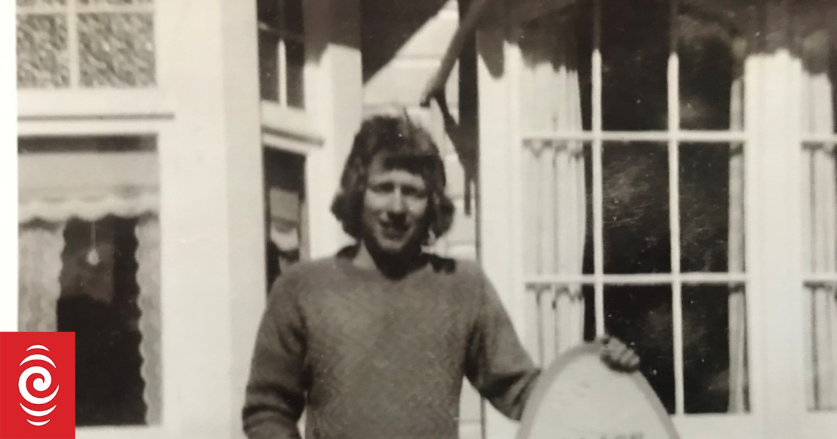 Face-off with a Great White | RNZ