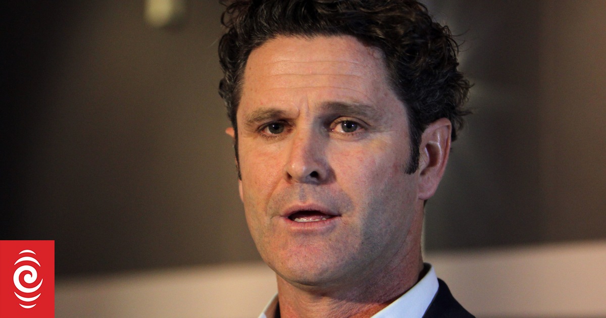 Cairns charged over Lalit Modi case | RNZ News