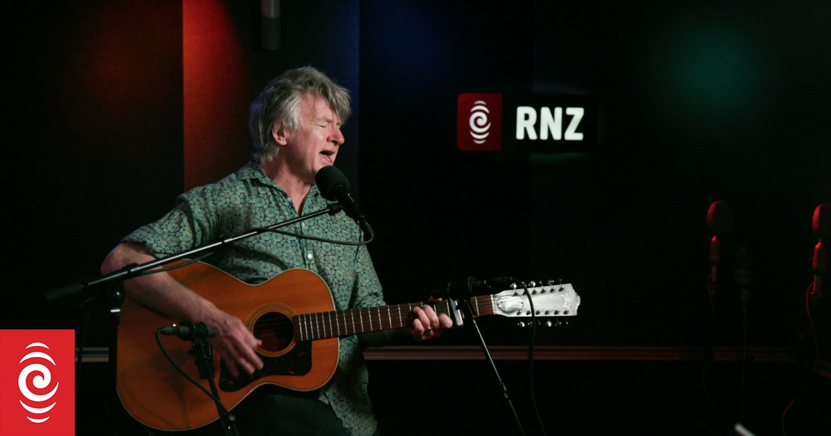 Neil Finn: Live in studio with new Crowded House album | RNZ
