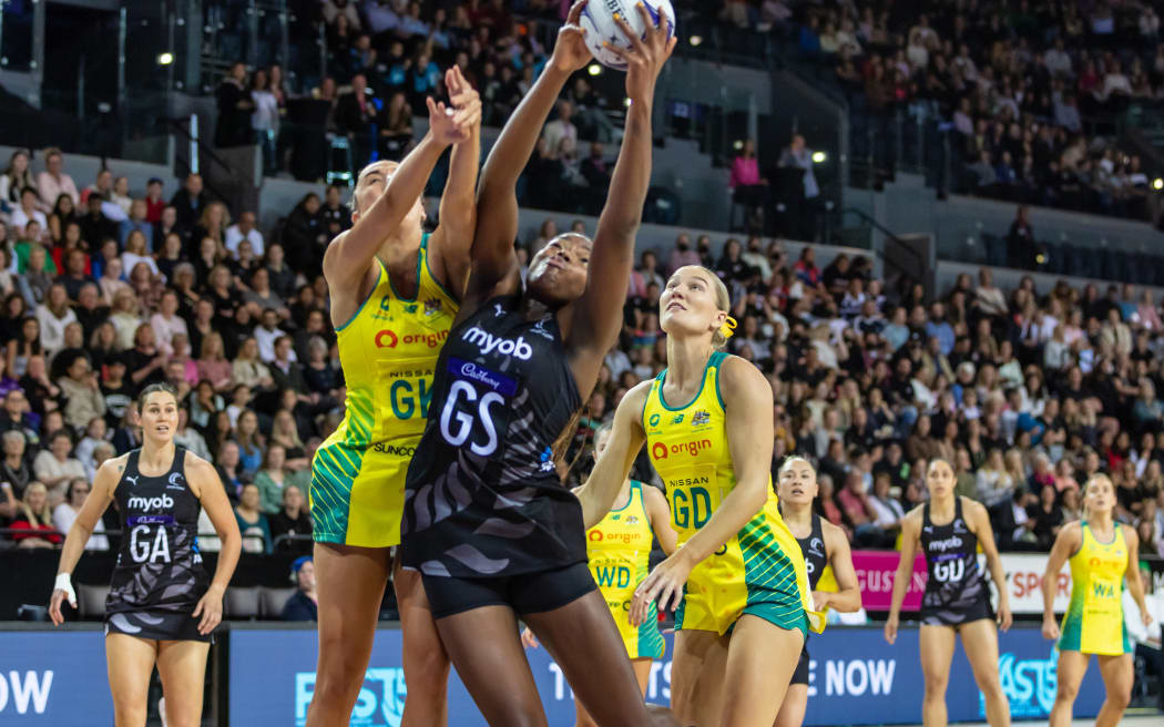 Netball: Have we been too quick to write off the two-point shot? | RNZ News