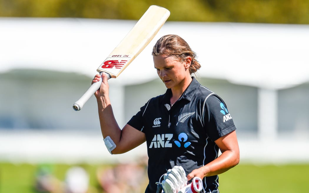 Suzie Bates named captain of ICC one-day team of the year | RNZ News