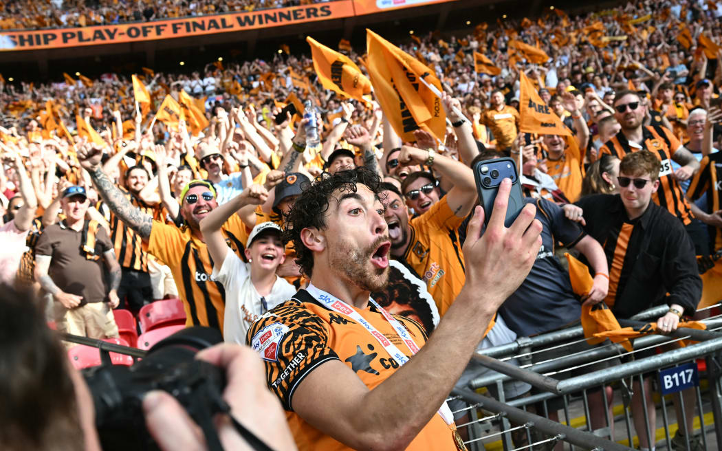 Hull City back in Premier League after last-gasp playoff winner | RNZ News