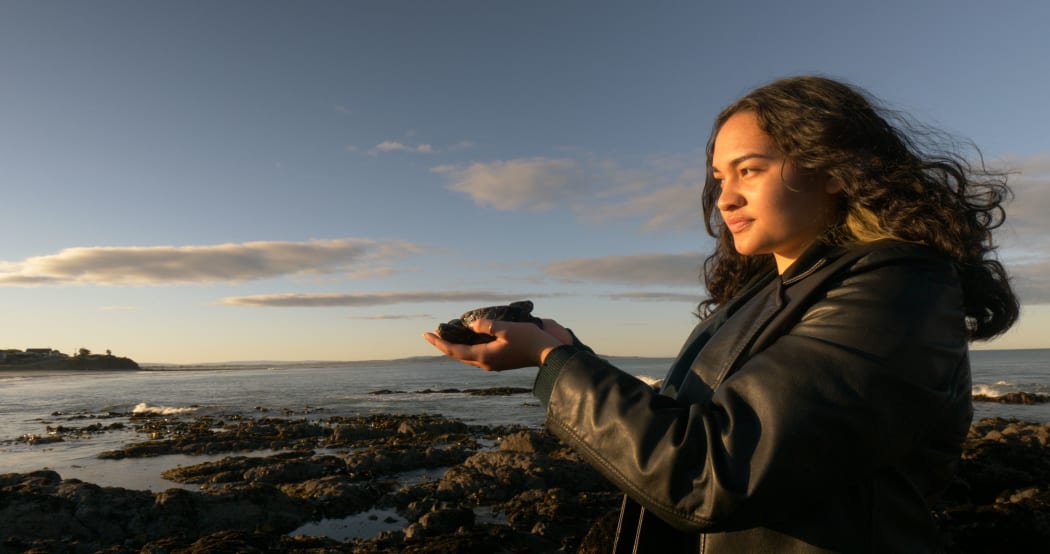 Loading Docs 2021: Wind Song and Rain | RNZ