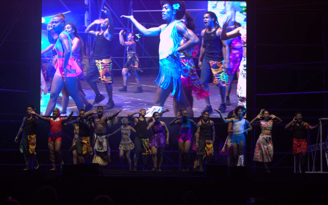 Fijian Flying Circus wows New Zealand crowd in debut tour | RNZ News
