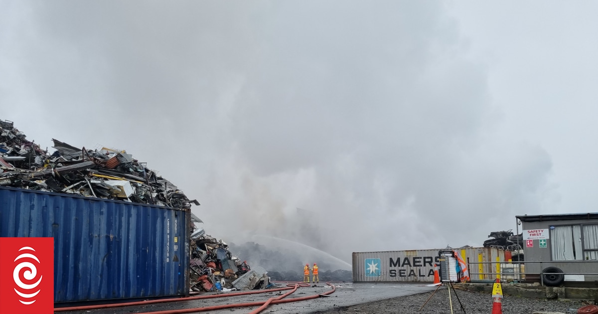 Explosions, heavy smoke before fire in scrap metal yard contained | RNZ ...
