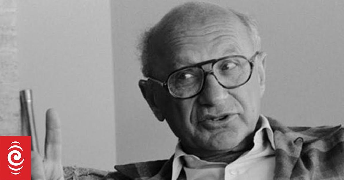 Business commentator Rod Oram | RNZ