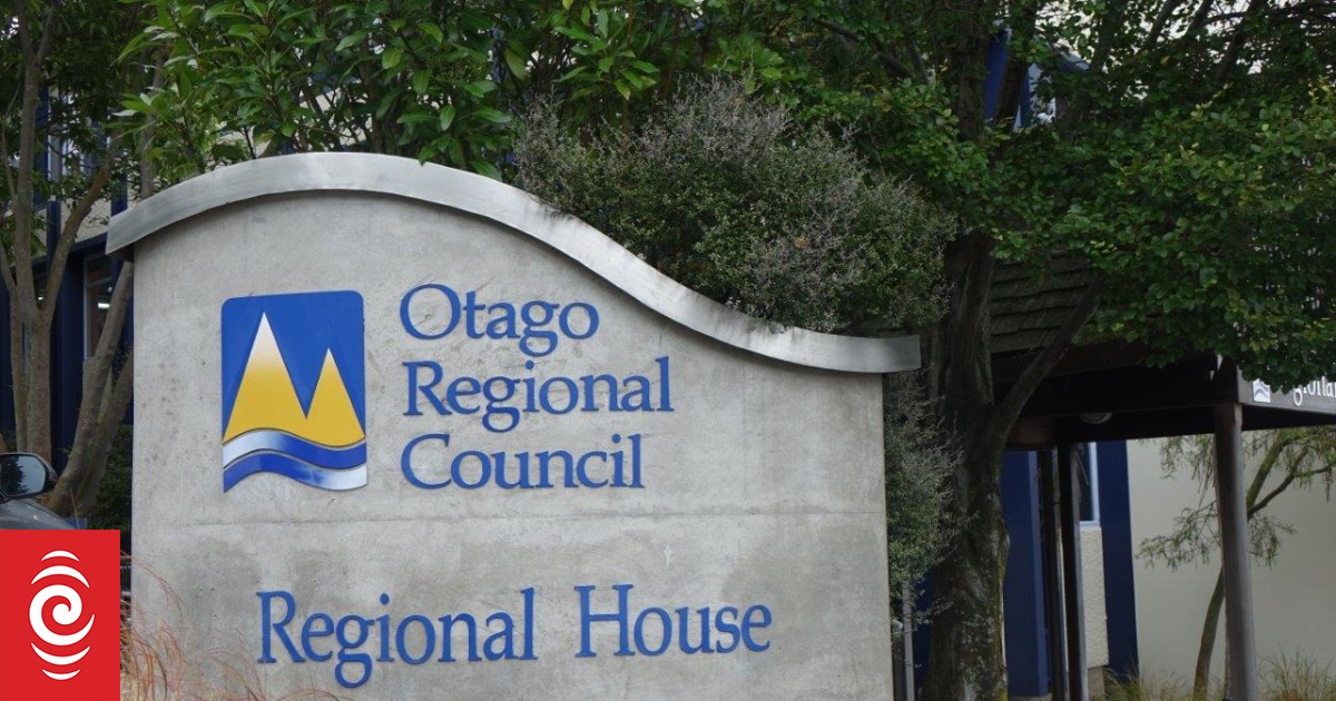Otago council goes $952k over budget on legal fees | RNZ News