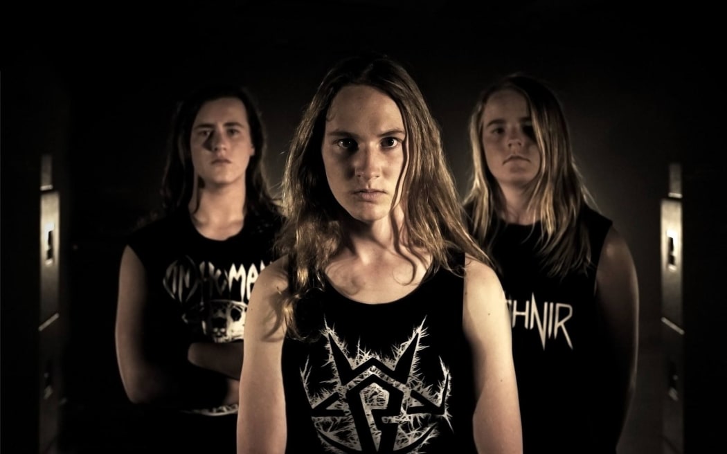 Alien Weaponry: A history lesson with added headbanging | RNZ News
