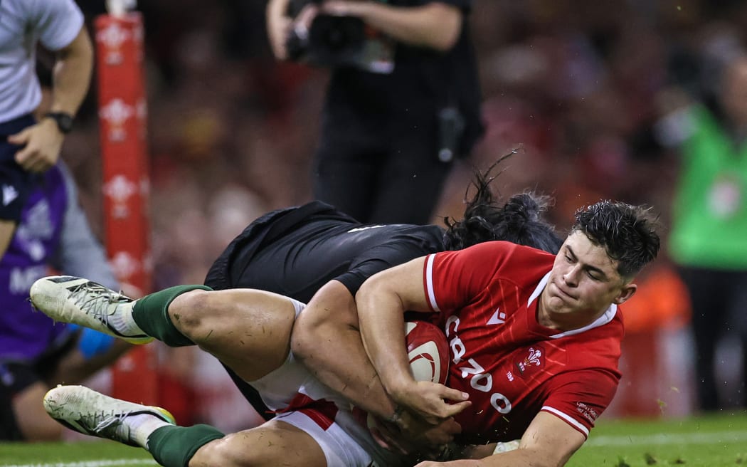 Louis Rees-Zammit: Former Wales rugby union wing joins Kansas City ...