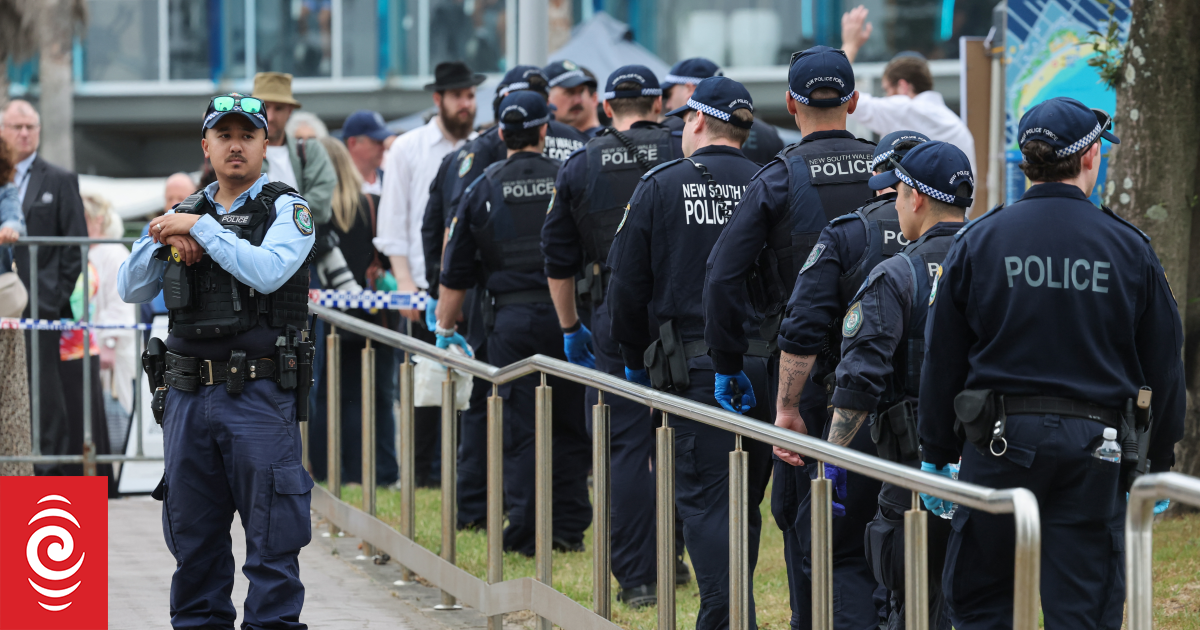 Australian police boost security for Sydney Ashes test after Bondi ...