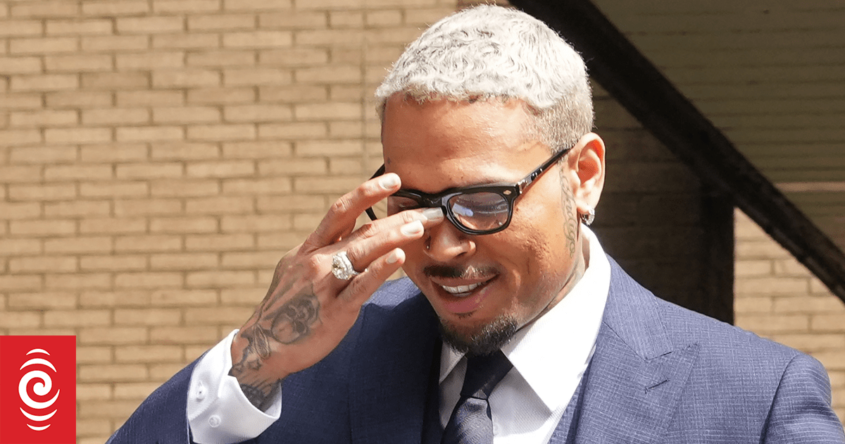 Singer Chris Brown pleads not guilty in UK assault case | RNZ News