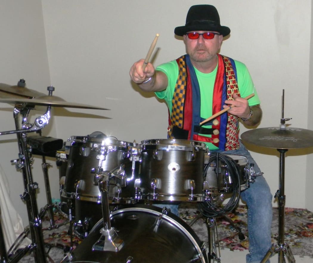 Musical Chairs featuring Bruce Aitken | RNZ