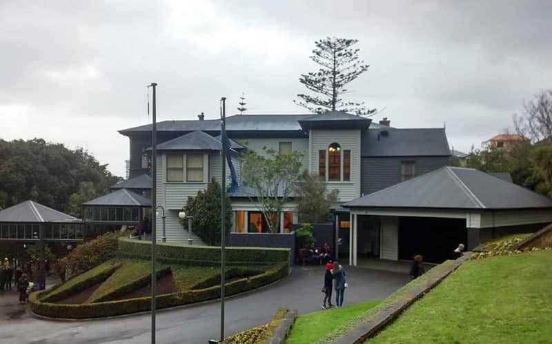 Christopher Luxon moves into refurbished Premier House | RNZ