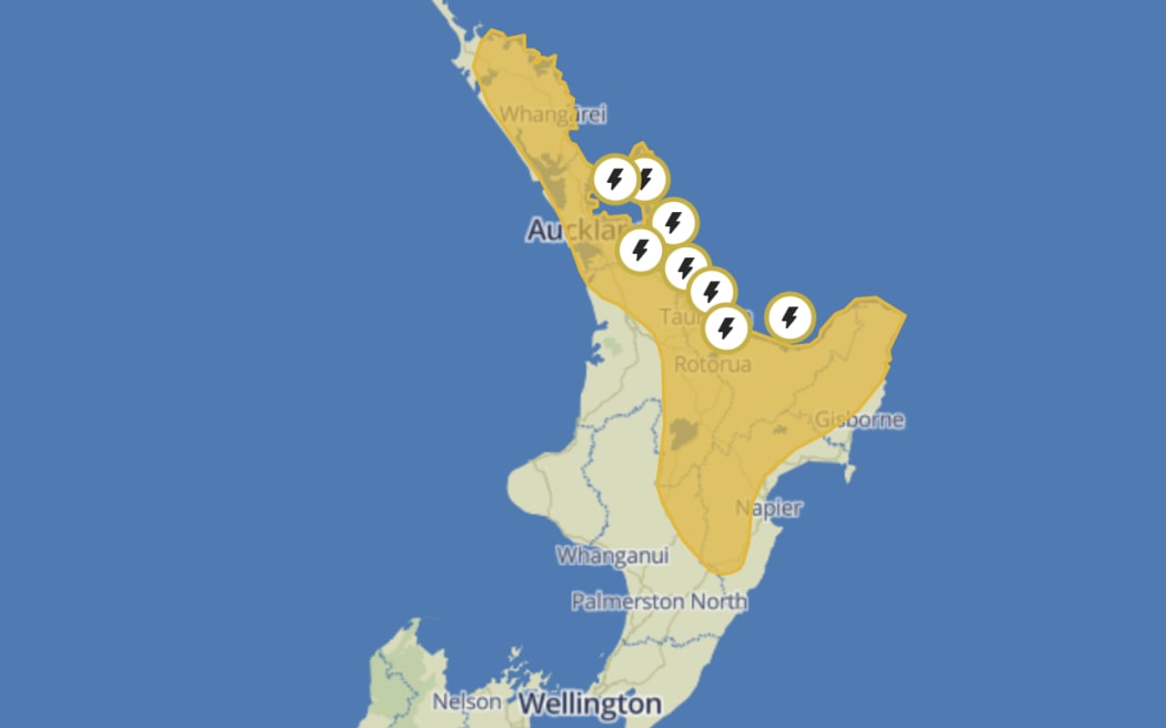 Severe thunderstorm watch for most of North Island | RNZ News