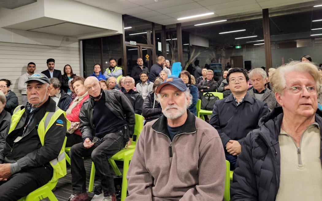 Police in firing line as residents reveal crime, violence fears | RNZ News