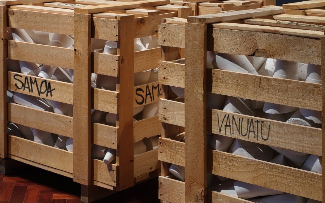 Making visible the relationship between hard labour and the Pacific ...