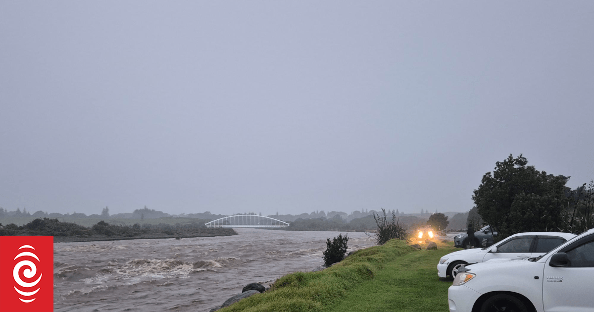 Live Weather Updates: Rain, Evacuations & Warnings - Archynewsy