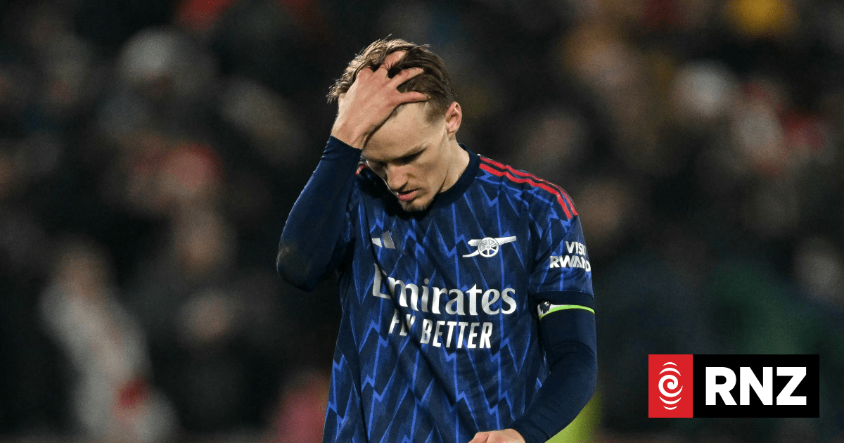 Football: Arsenal miss chance to go six points clear at the top with 1 ...