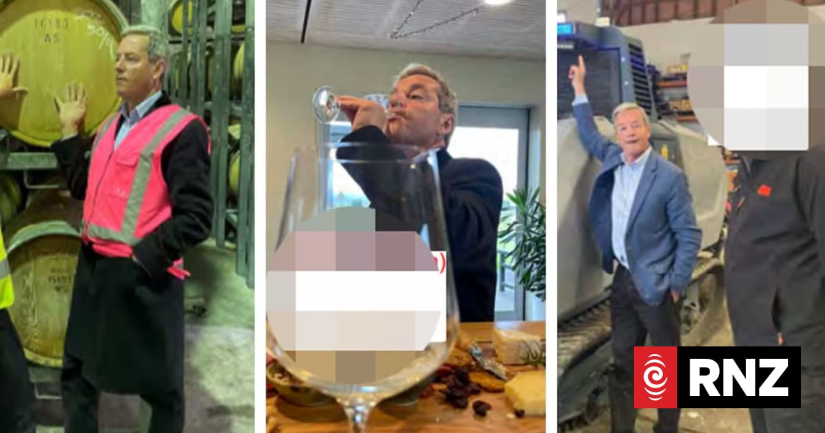 Andrew Bayly 'loser' incident: Frantic texts, thumbs-up from PM, photo ...